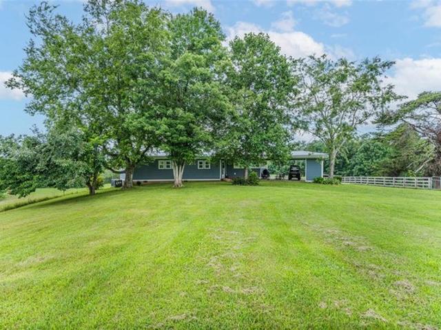 6575 Summer Shade Rd, Beaumont, KY 42124