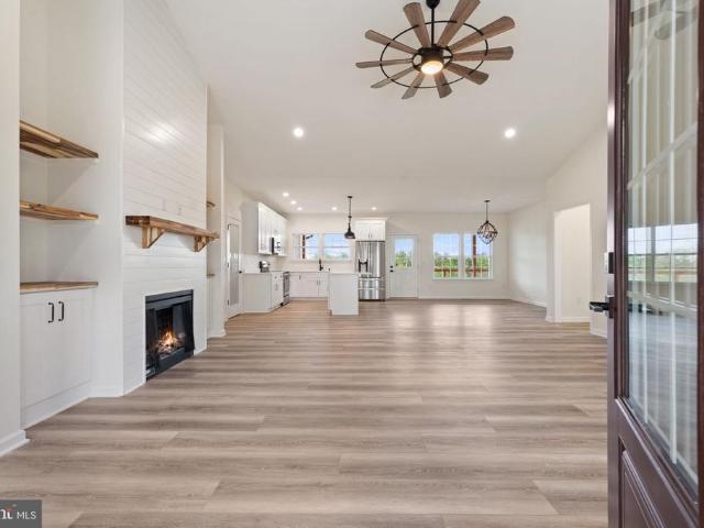 6575 Valley Dr