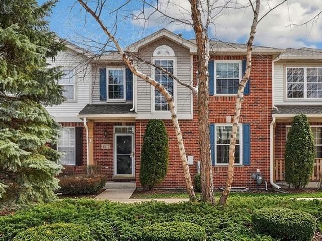 6577 Pine Lake Dr, Tinley Park, IL 60477