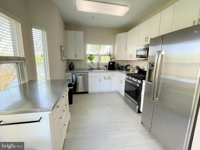 6579 Grange Lane # 204