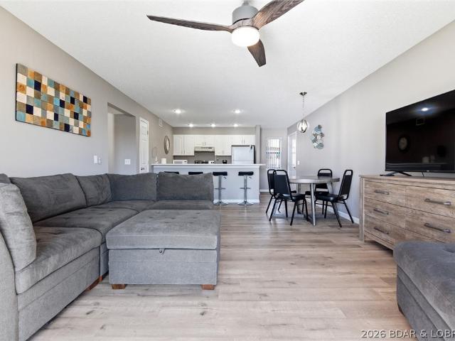 6570 Pelican Drive 208
