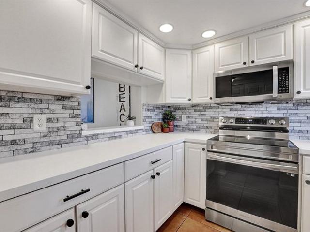 6570 Royal Palm Blvd Unit 210J, Margate, FL 33063