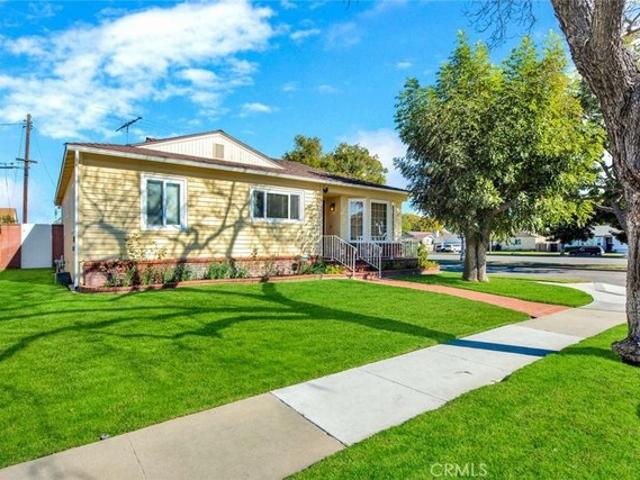 6571 E Brittain St, Long Beach, CA 90808