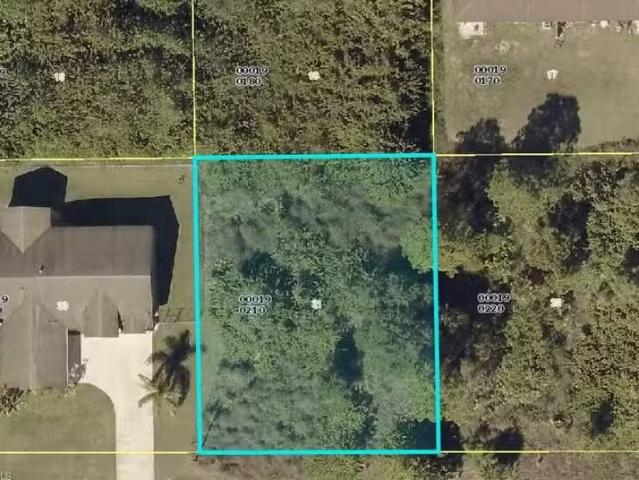 657 659 Chattman St E, Lehigh Acres, FL 33974 MLS 223018921
