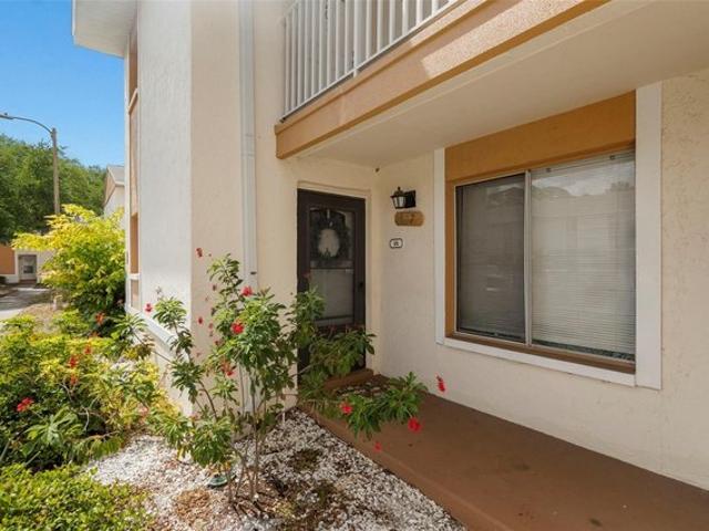 657 99th Ave N Apt 101, Saint Petersburg, FL 33702
