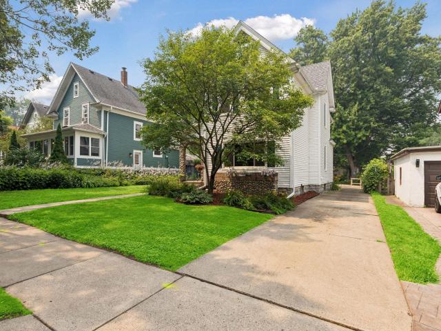 657 Delaware Avenue