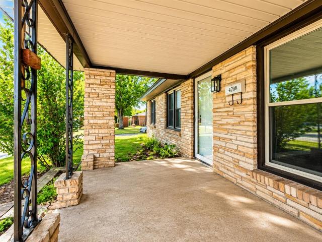 657 E Frolich Drive