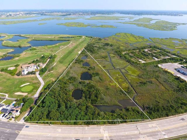 657 Lido Blvd, Lido Beach, NY 11561 | MLS #L3503 | Compass