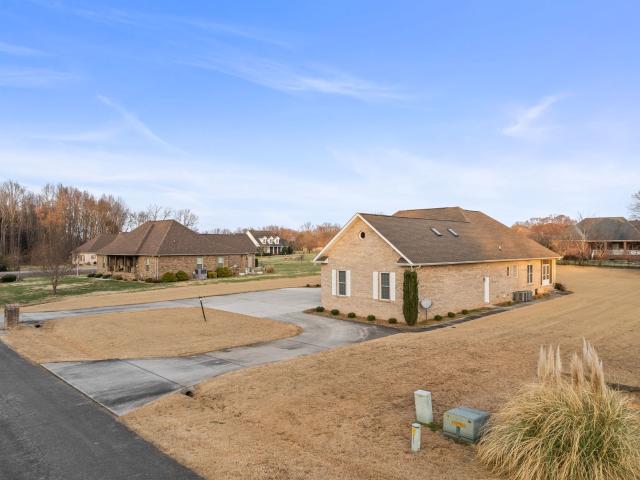 657 Pickney Rd