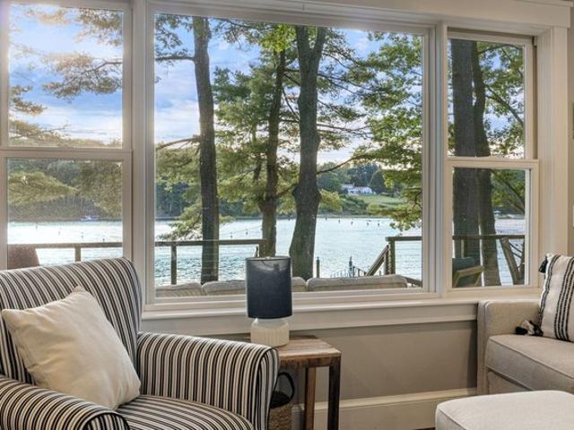 657 River Rd, Eliot, ME 03903