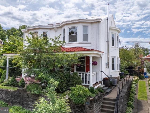 657 W Kingsley Street