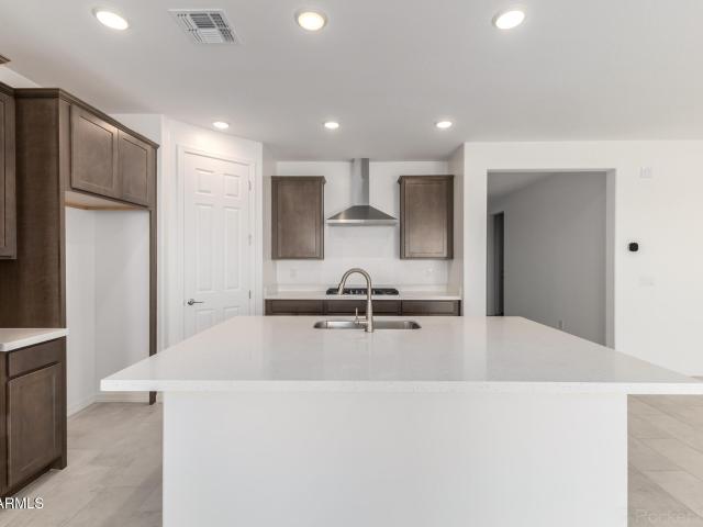 657 W Riparian Dr, San Tan Valley, AZ 85140 | MLS #6960