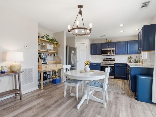 657 Wolfeboro Ln