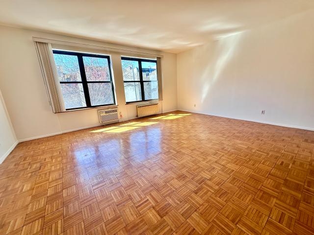 657 Warren Street, Unit 2B | Compass