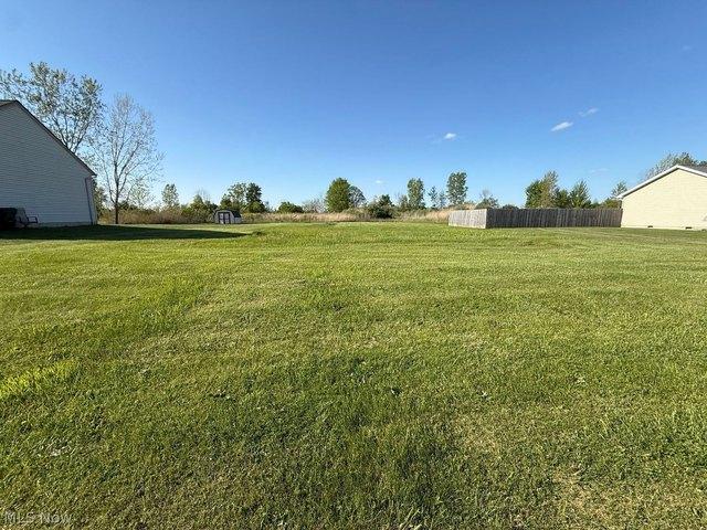 657 Timber Wolf Ln, Lagrange, OH 44050