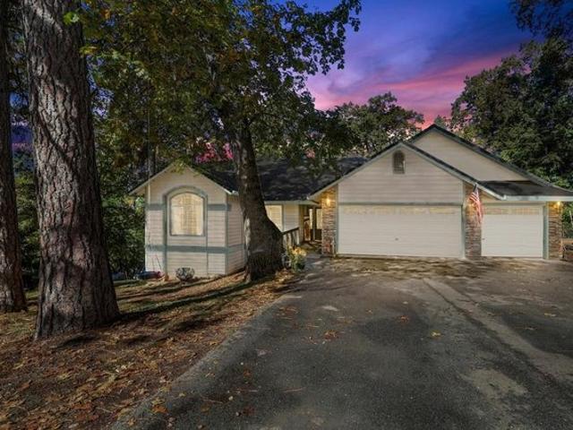 6584 Green Leaf Ln, Foresthill, CA 95631