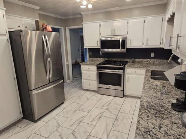 6586 Deshon Circle
