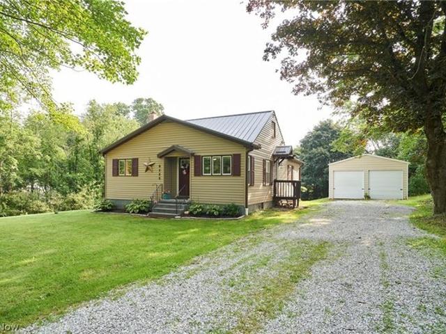 6586 Red Brush Rd, Ravenna, OH 44266
