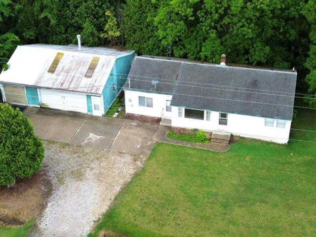 6586 State Route 15, Defiance, OH 43512