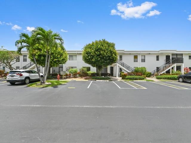 6586 Southurst Ter Apt 103, Delray Beach, FL 33446