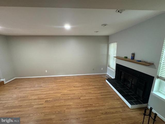 6586 Waning Moon Way