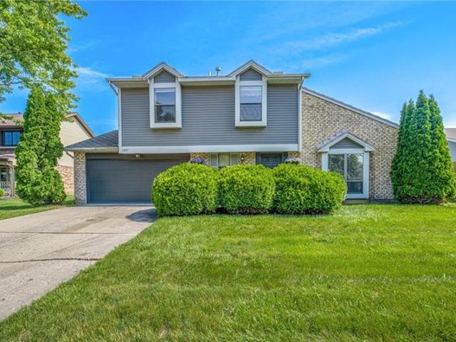 6587 Charlesgate Rd, Huber Heights, OH 45424