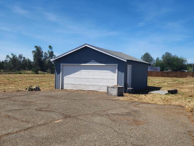 6588 Saddle Trail