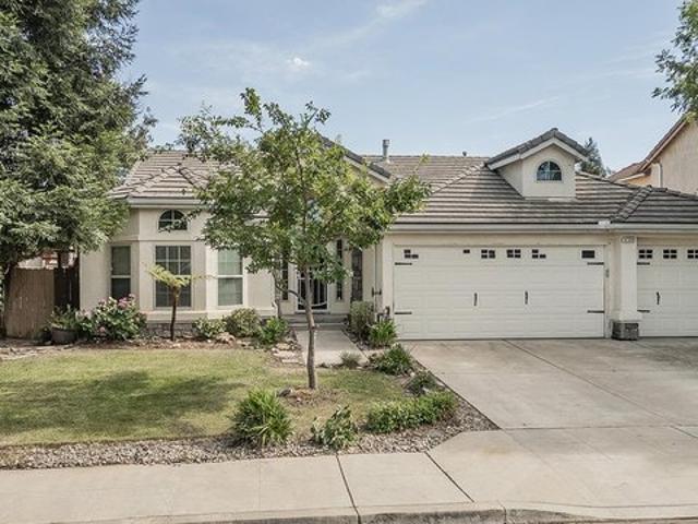 6589 E Michigan Ave, Fresno, CA 93727