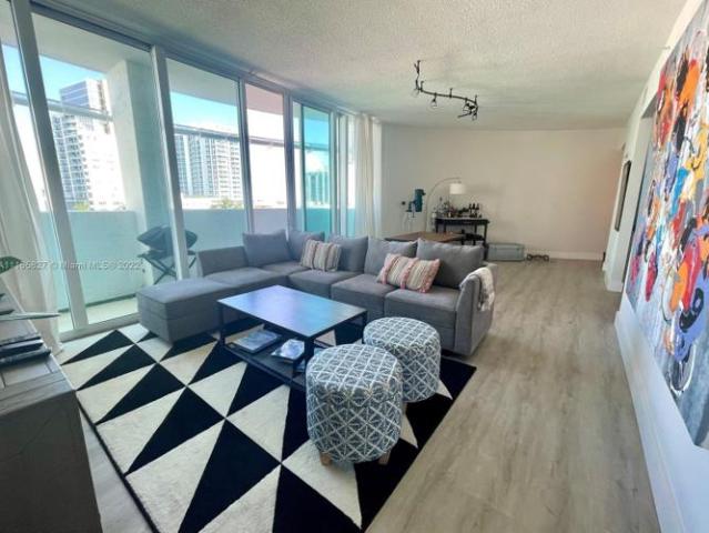 6580 Indian Creek Dr #510 Miami Beach, FL 33141