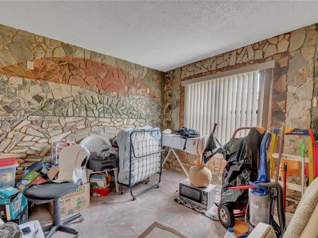 6580 W 27th Ct, Unit 5812, Hialeah, FL 33016 | MLS #A11987