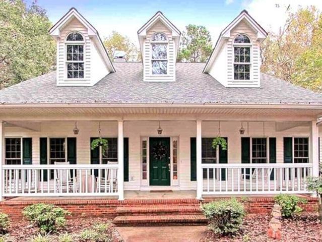 6582 Aquila Dr, Morrow, GA 30260