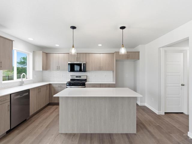 6582 W Plateau Creek Dr