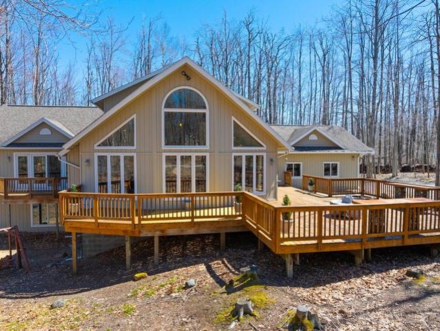 6583 Nightingale Dr, Gaylord, MI 49735
