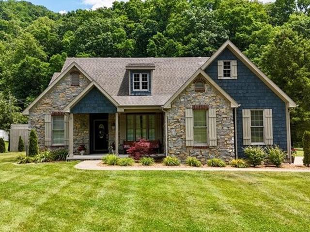 658 Cedar Creek Rd, Pikeville, KY 41501