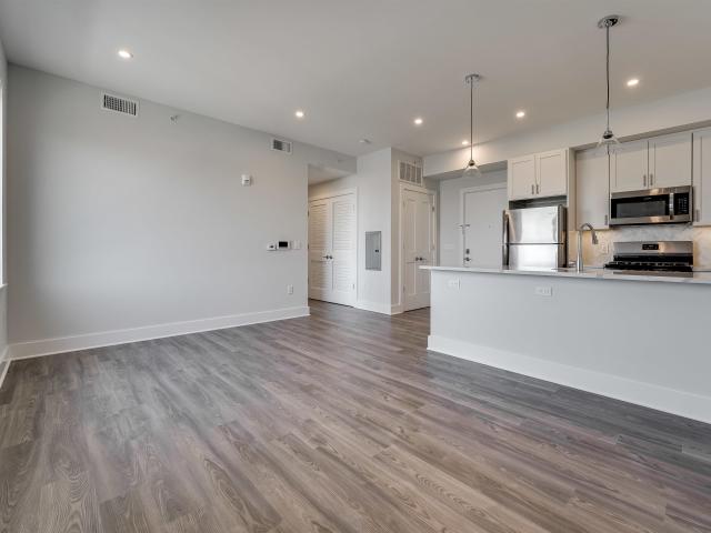 658 Grand St # 302