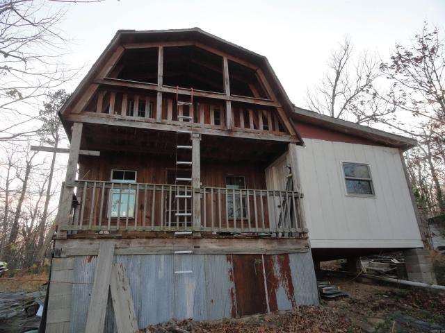 658 Hood Lane