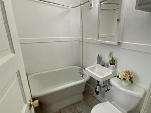 658 Hague 2 Bedroom Apartment for Rent at 658 Hague Ave, St. Paul, MN 55104 Summit University