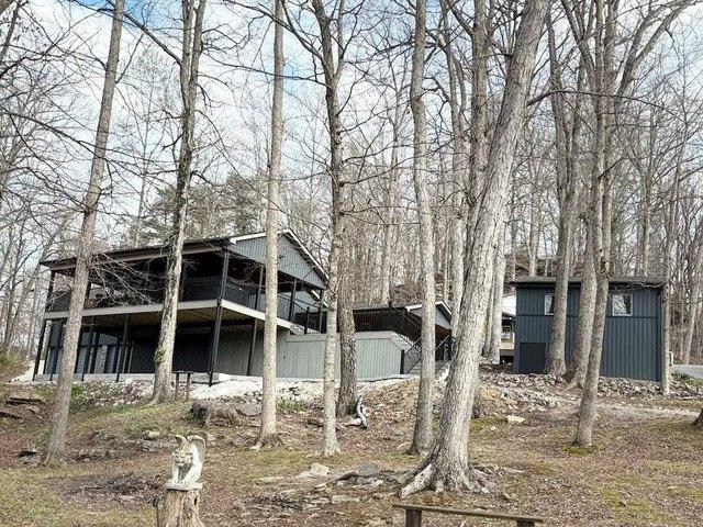 658 Lakeshore Dr, Mammoth Cave, KY 42259