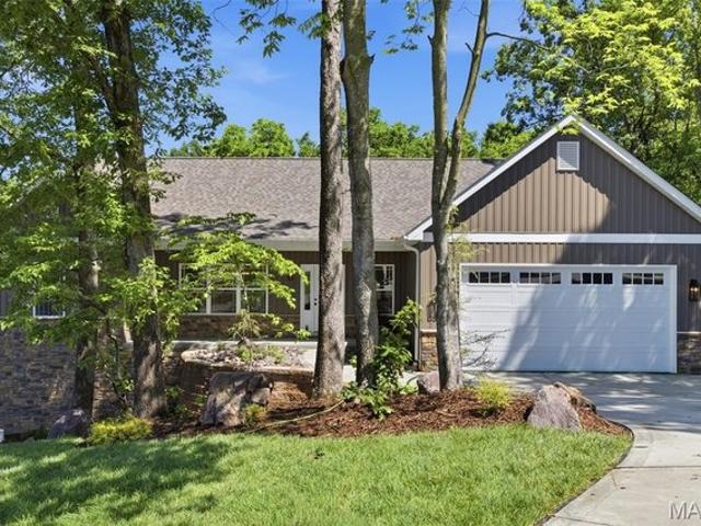 658 Mahogany Dr, Foristell, MO 63348
