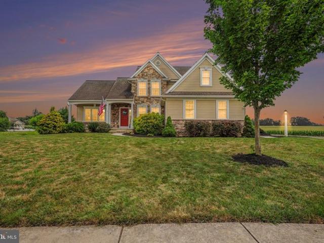 658 Melissa Ln, Mount Joy, PA 17552
