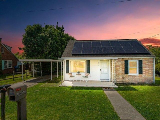 658 Mercer Rd, Rich Creek, VA 24147