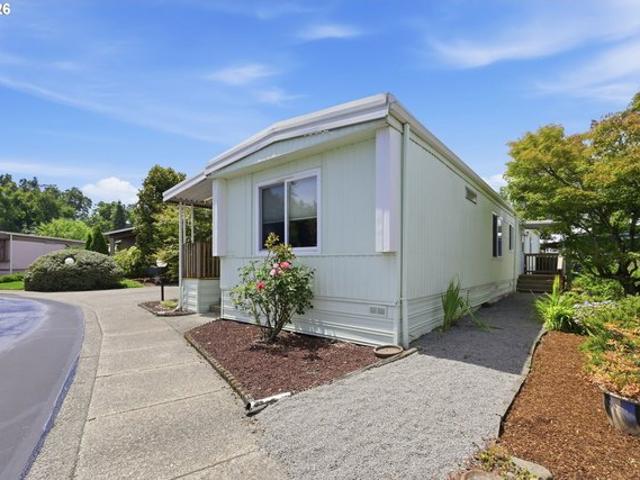 658 S 57th St Spc 35, Springfield, OR 97478