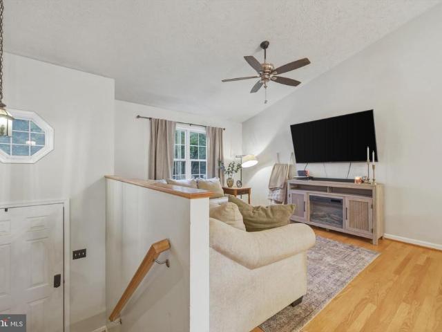 658 W King Street