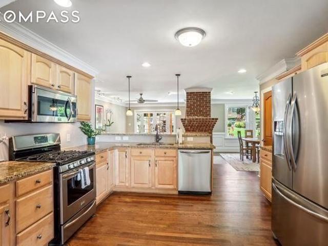 658 Timm Valley Rd NE 1, Atlanta, GA