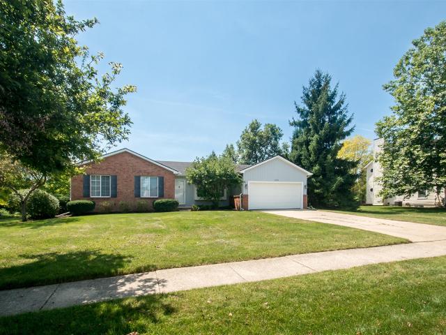 6595 Sauk Trail