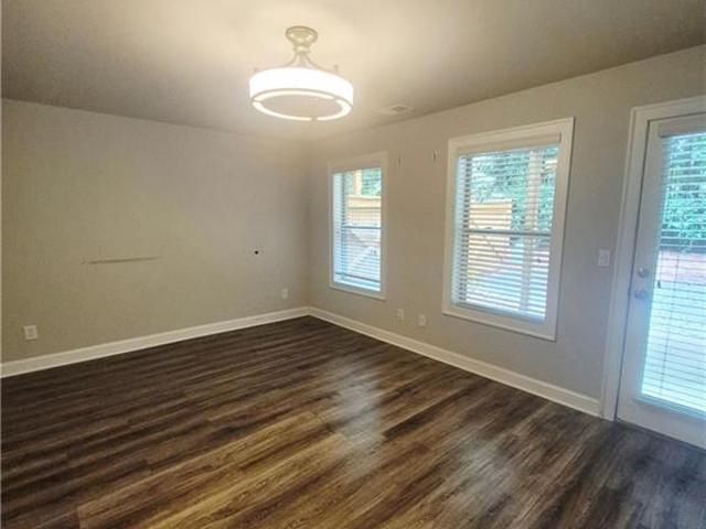 6596 Marlowe Glen Way