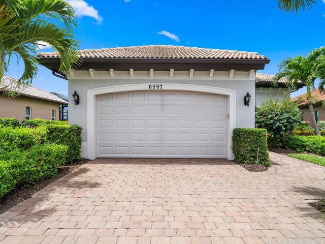 6597 Caldecott Drive, Naples, US, FL