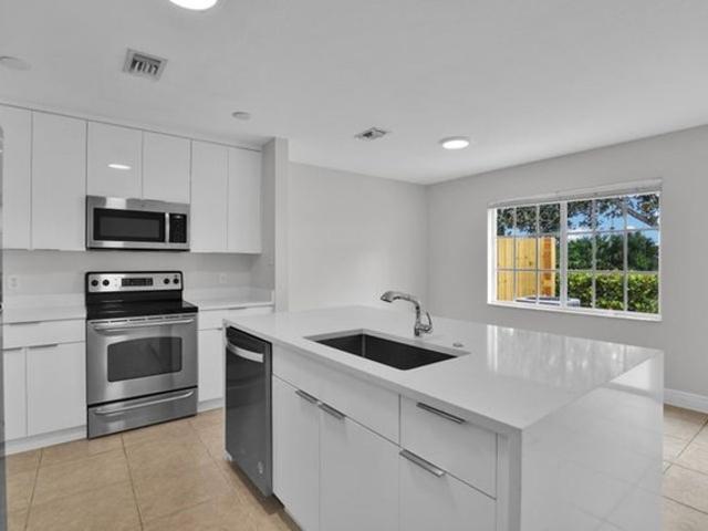 6599 Old Farm Trl # 6599, Boynton Beach, FL 33437