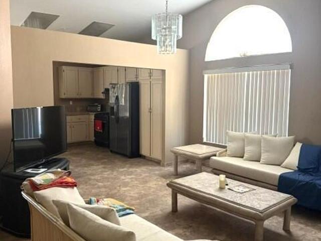 65907 Avenida Dorado