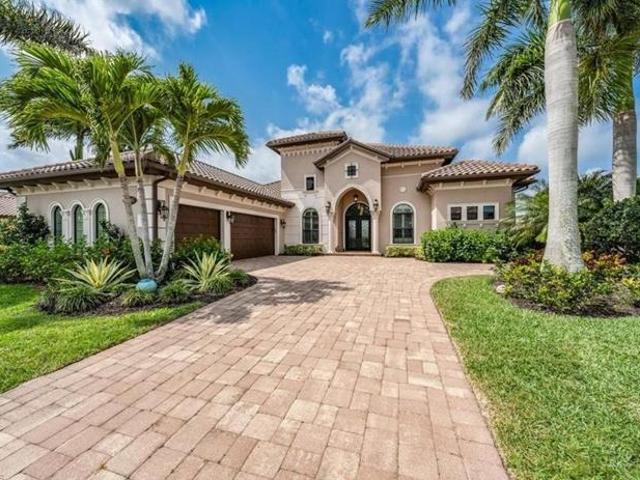6590 Costa Cir, Naples, FL 34113